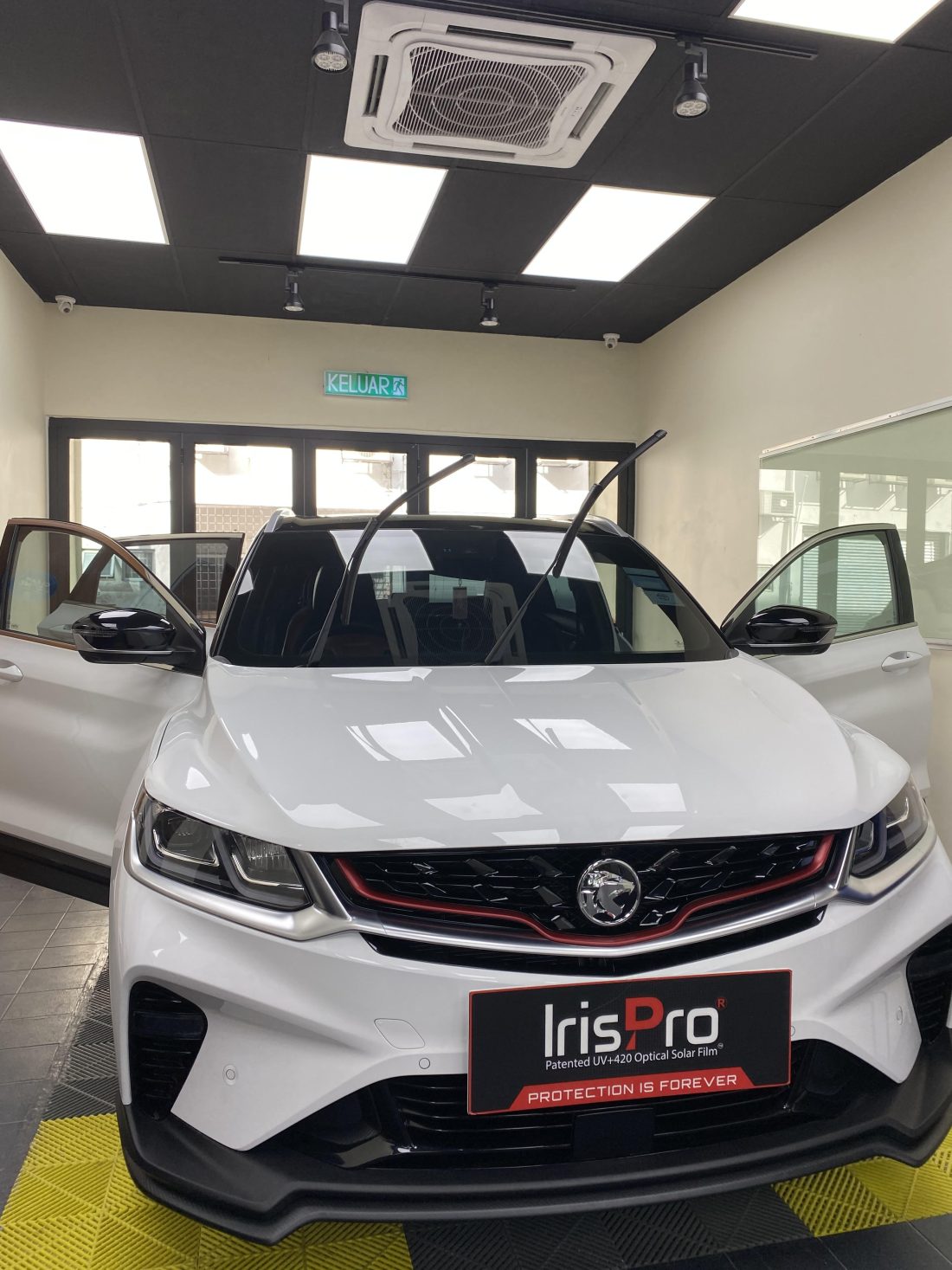 Professional Auto Window Tinting